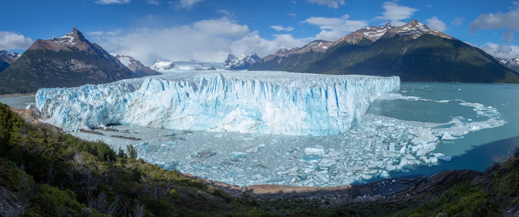 The Perito Moreno Glacier | danandholly.com